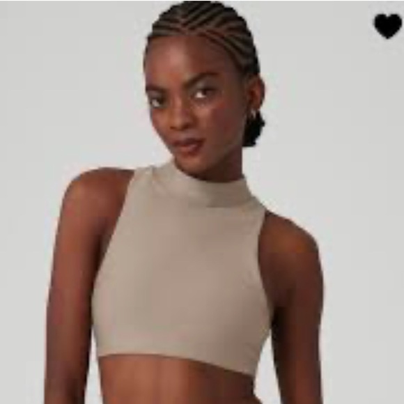 ALO Yoga | Tops | Alo Top | Poshmark